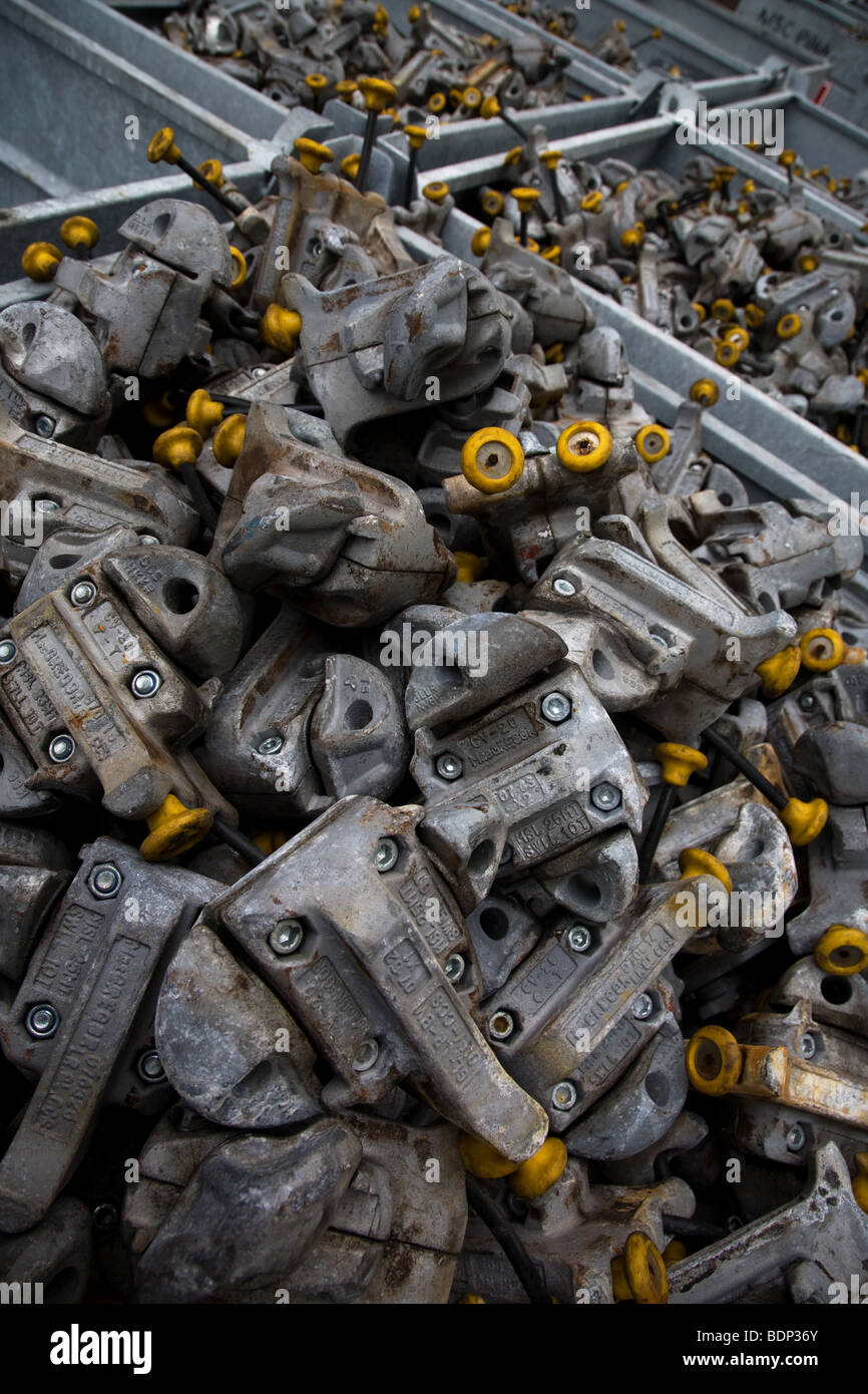 Container clamps hi-res stock photography and images - Alamy