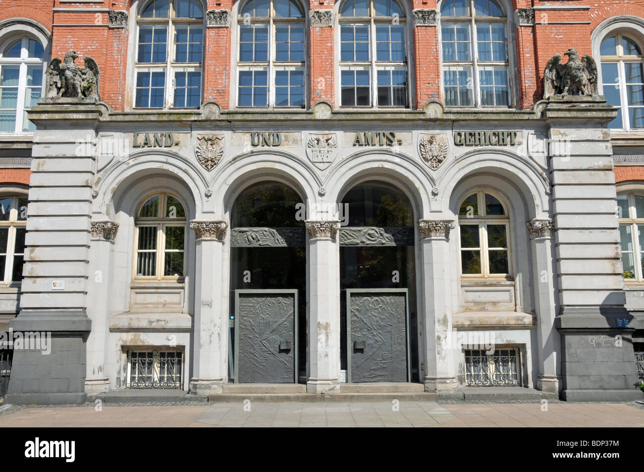 Regional courthouses hi-res stock photography and images - Alamy