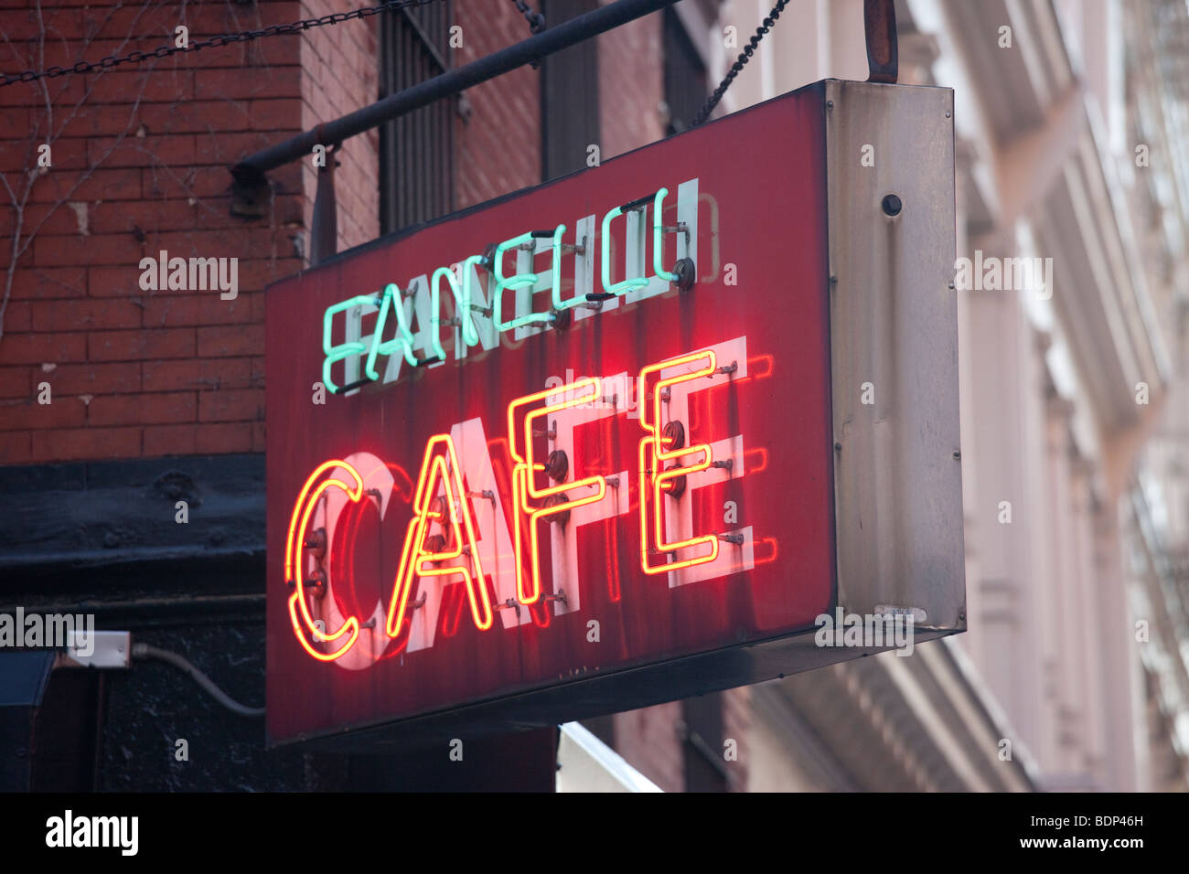 Soho neon sign hi-res stock photography and images - Alamy