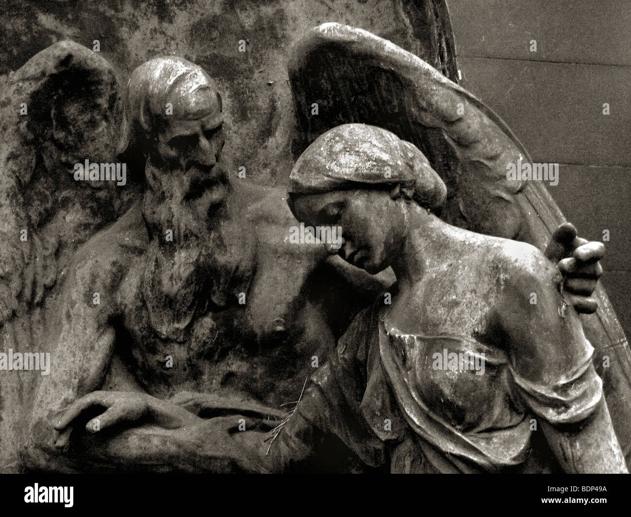 Statue of two figures Stock Photo - Alamy