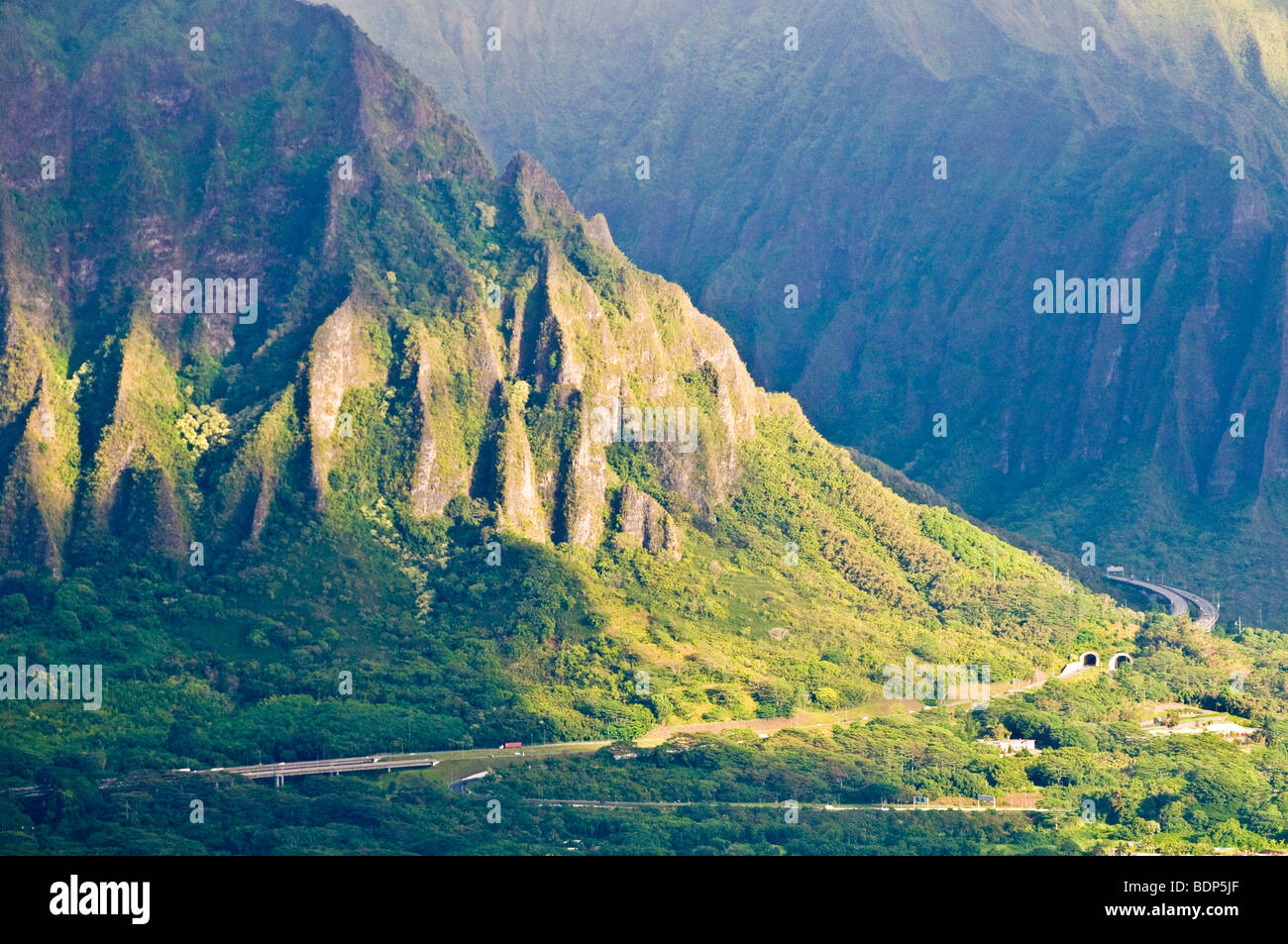 Koolau cliffs hi-res stock photography and images - Alamy
