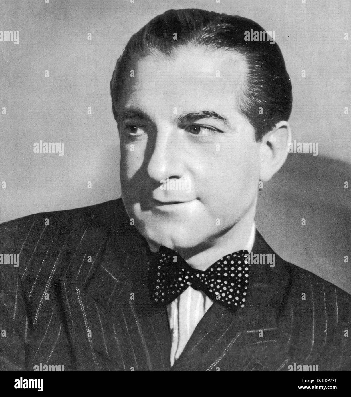 DONALD PEERS - UK singer 1908-1973 Stock Photo - Alamy