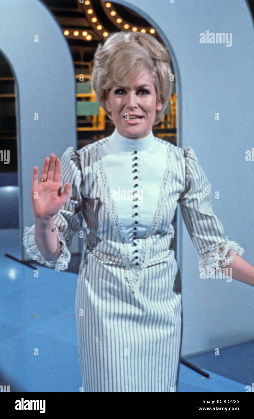 Pop singer dusty springfield hi-res stock photography and images - Alamy