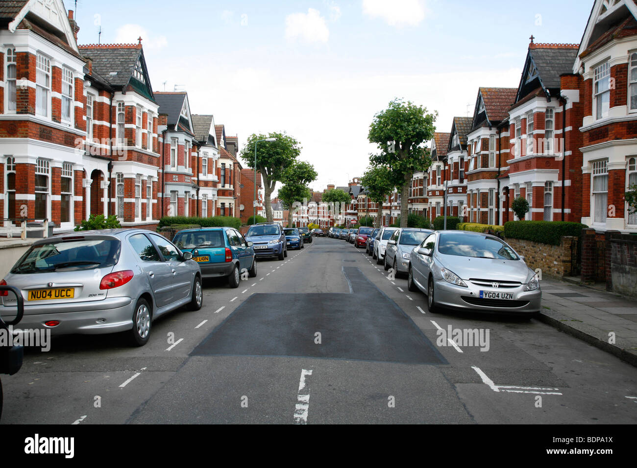 Edwardian housing on Harlesden Gardens, Harlesden, London, UK Stock ...