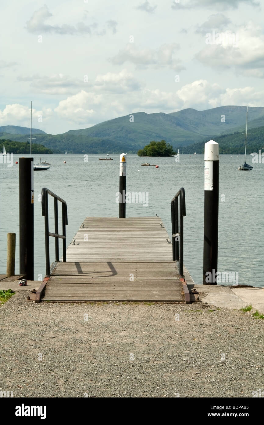 A jetty on Lake Windermere Stock Photo - Alamy