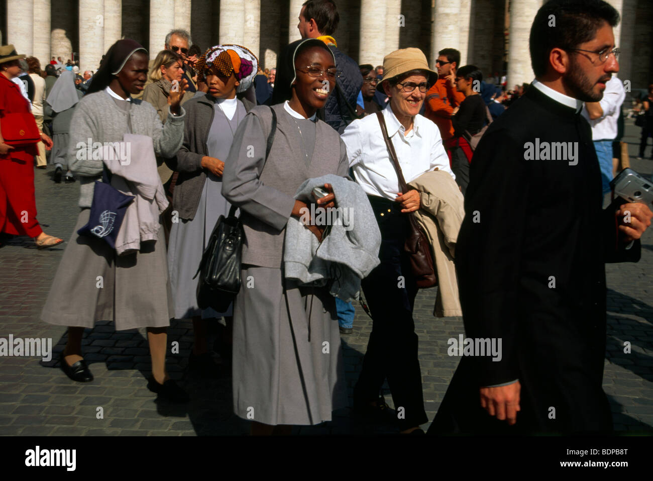 Nuns at beatification vatican rome italy Stock Photo - Alamy