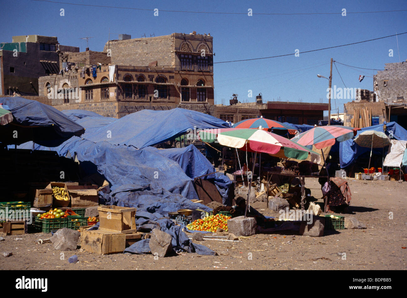 Shebam Yemen Market Stalls Selling Fruit Stock Photo - Alamy
