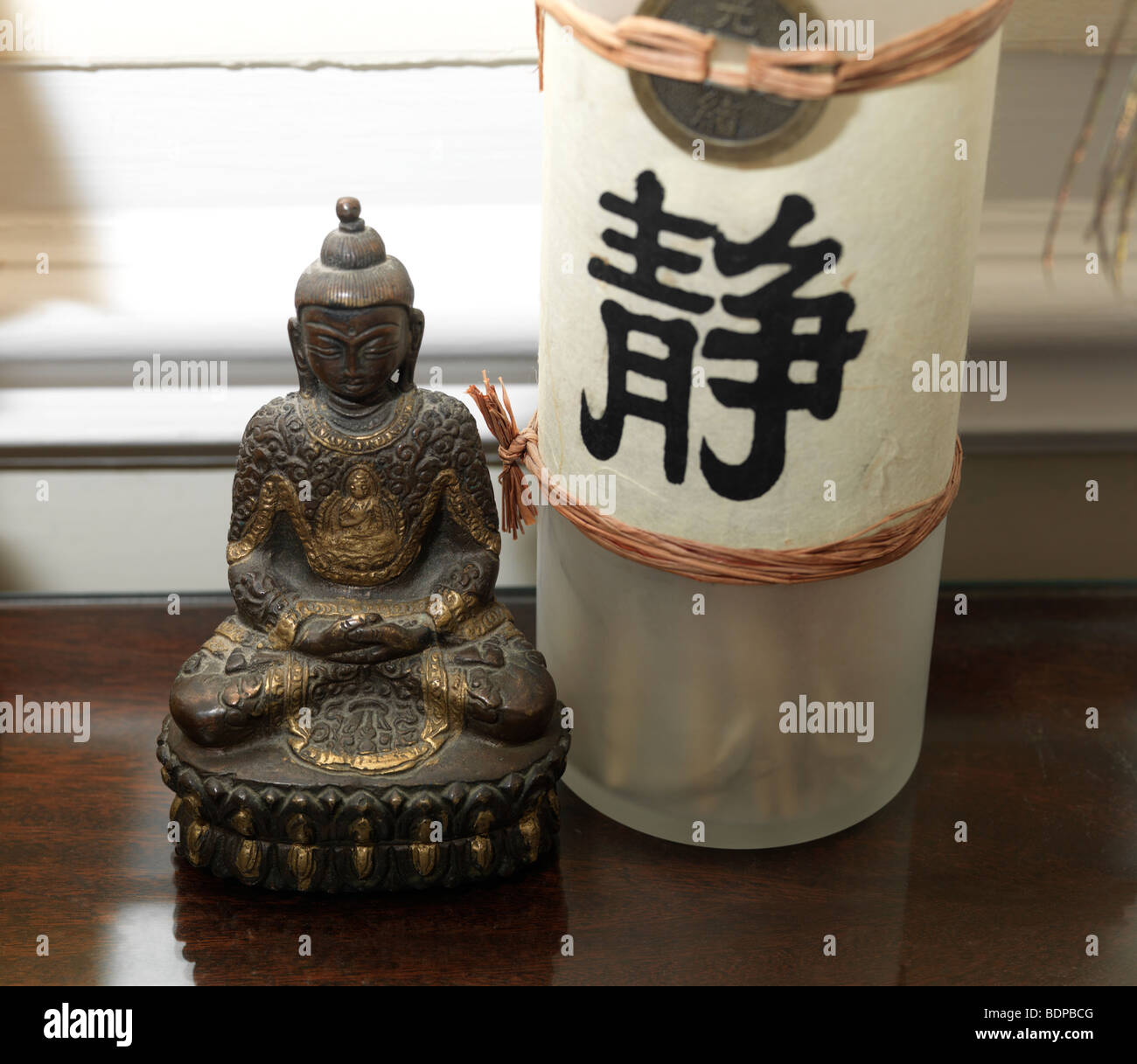 Buddha and Chinese Vase Stock Photo - Alamy