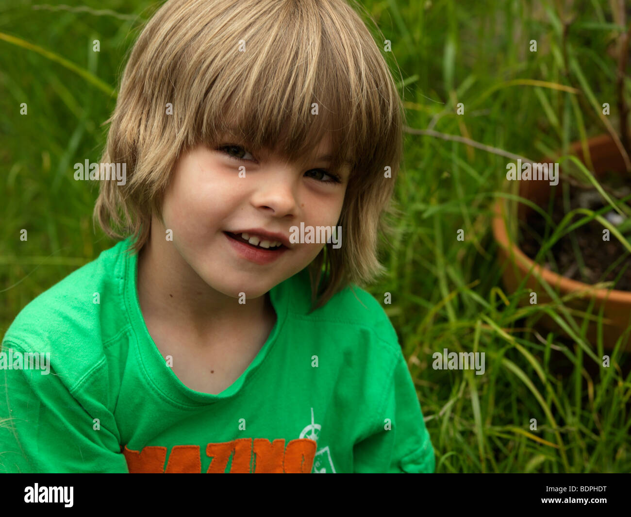 Five Blonde English High Resolution Stock Photography and Images - Alamy