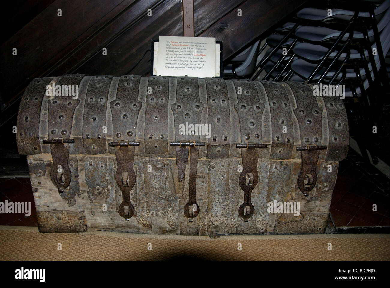 Wooden chest with iron cladding hi-res stock photography and images - Alamy