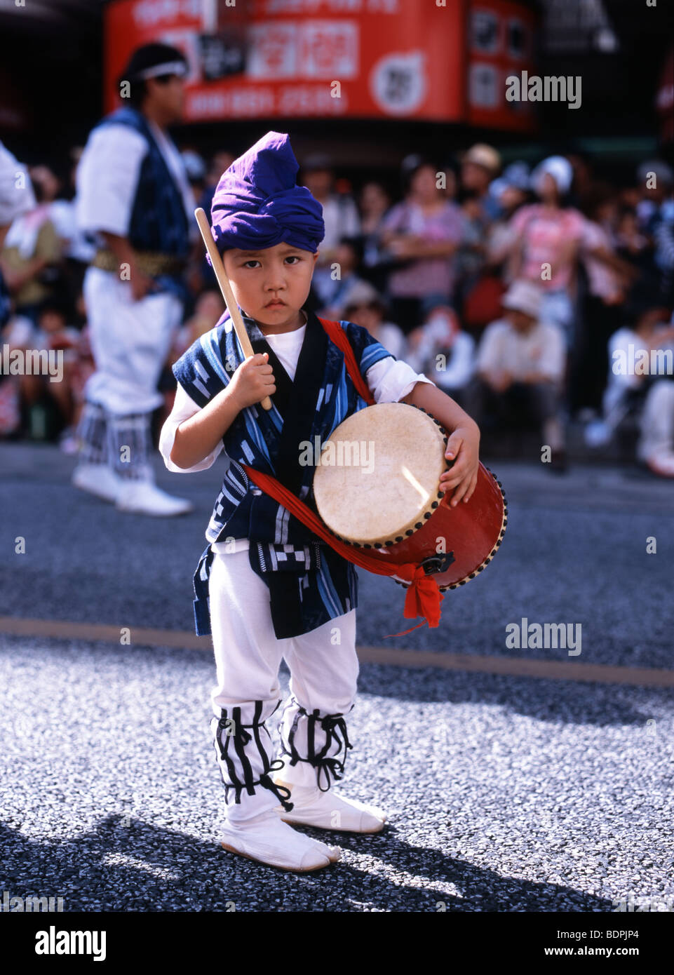 10,000 dancer eisa festival, Naha, Okinawa, Japan Stock Photo - Alamy