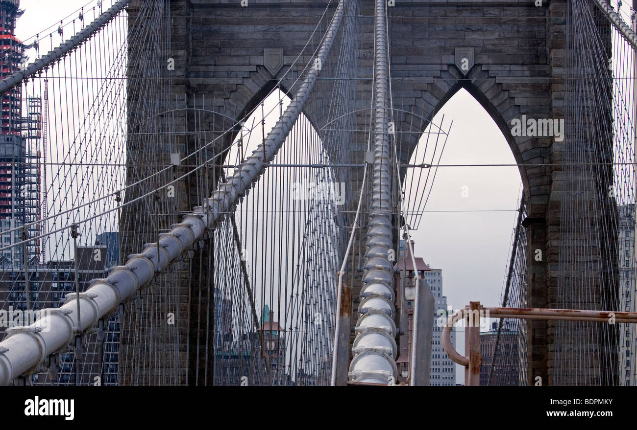 Brooklyn Bridge arch Stock Photo - Alamy