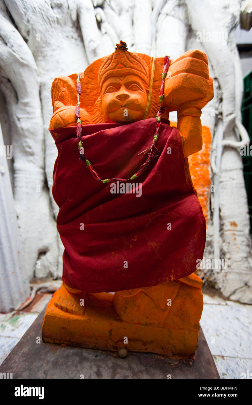 Hanuman statue hi-res stock photography and images - Alamy