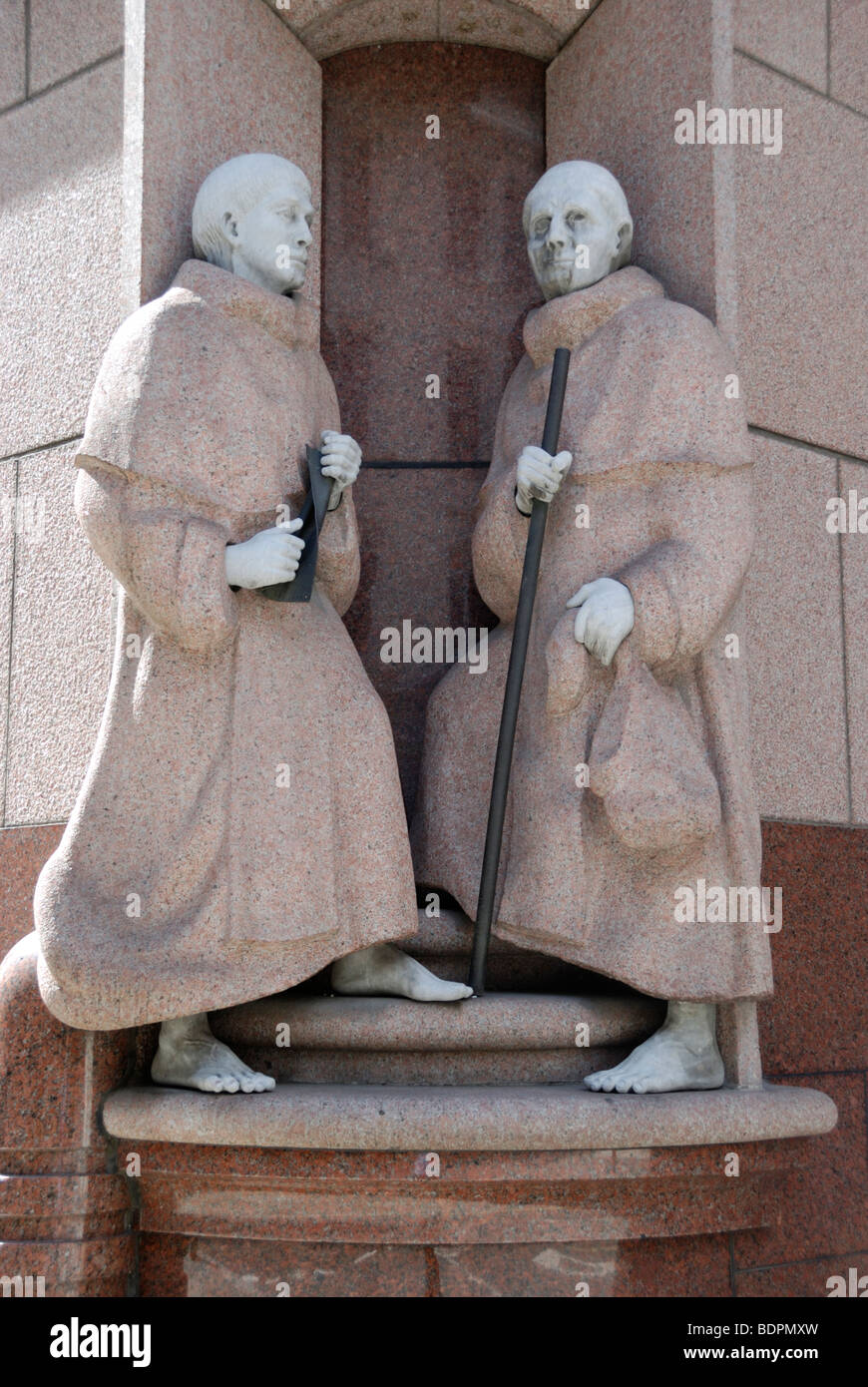 Crutched friars sculpture hi-res stock photography and images - Alamy