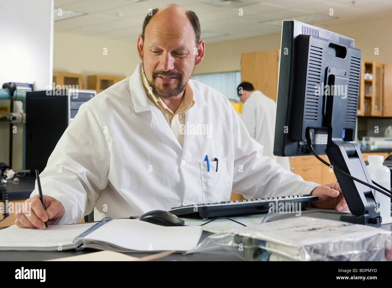 Laboratoryprofessional hi-res stock photography and images - Alamy