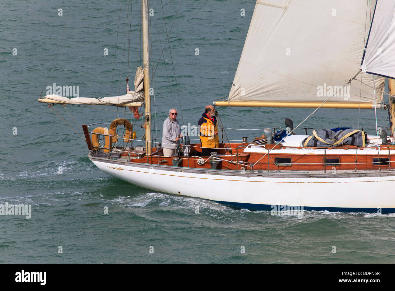 Traditional Ketch, "Ninja" sailing in the Solent, Heading for ...