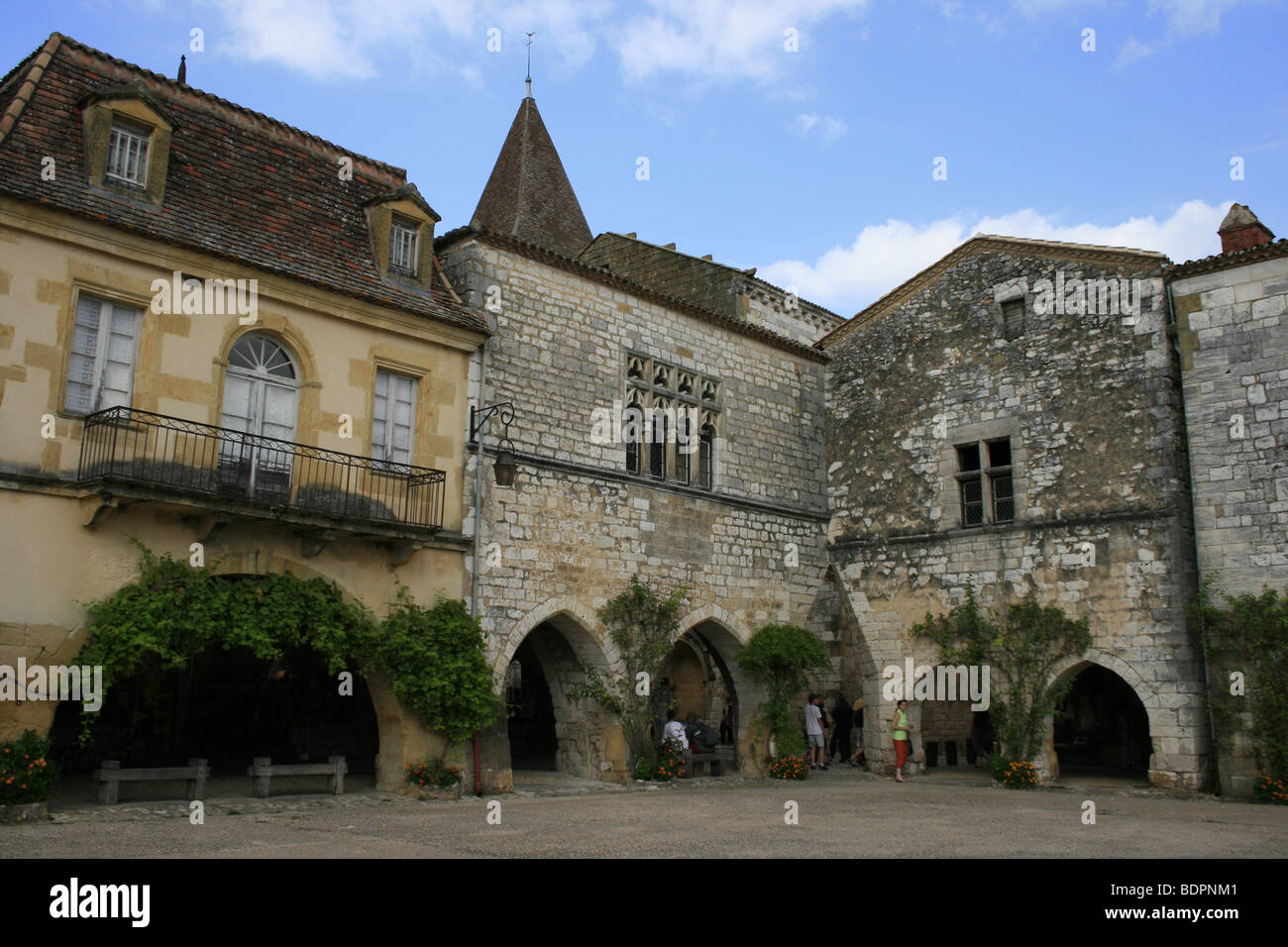 Dordogne bastide hi-res stock photography and images - Alamy