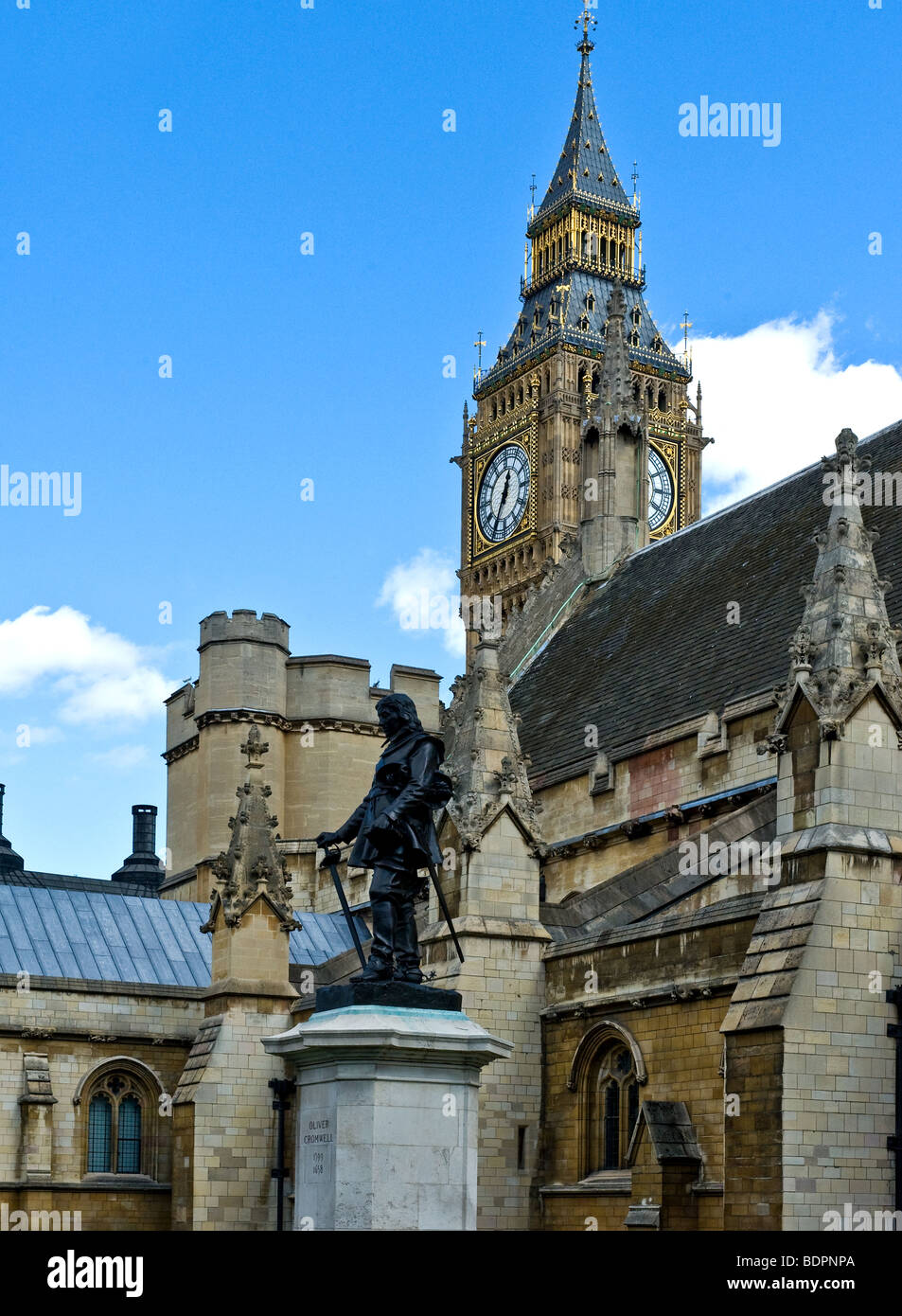 Statue outside parliament hi-res stock photography and images - Alamy