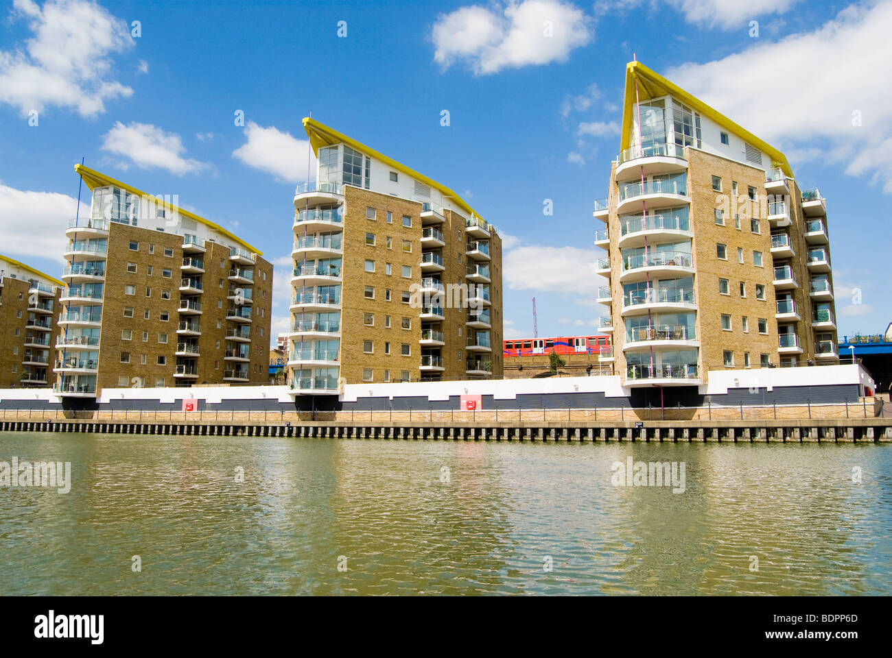 Modern waterside building hi-res stock photography and images - Alamy