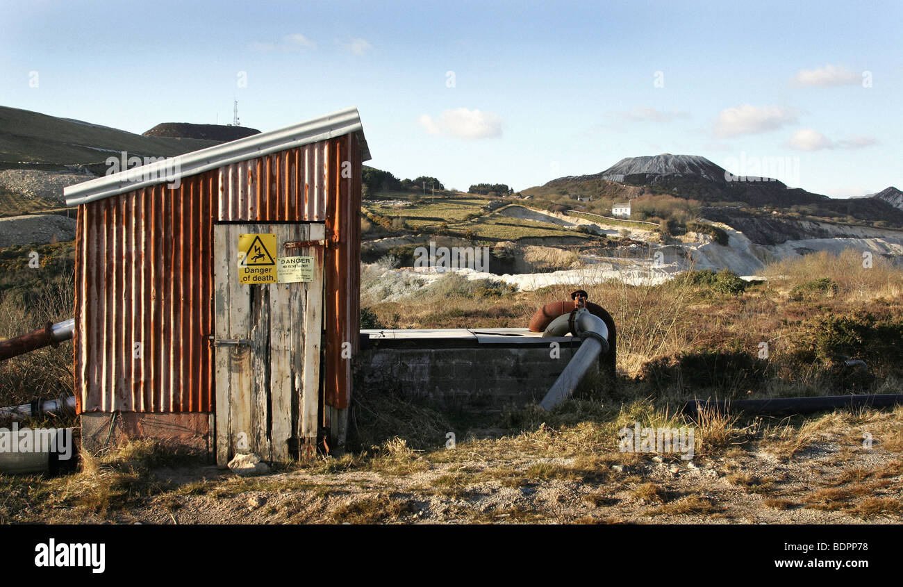 Rusty shack near the old clay mining area of St Austell Stock Photo - Alamy