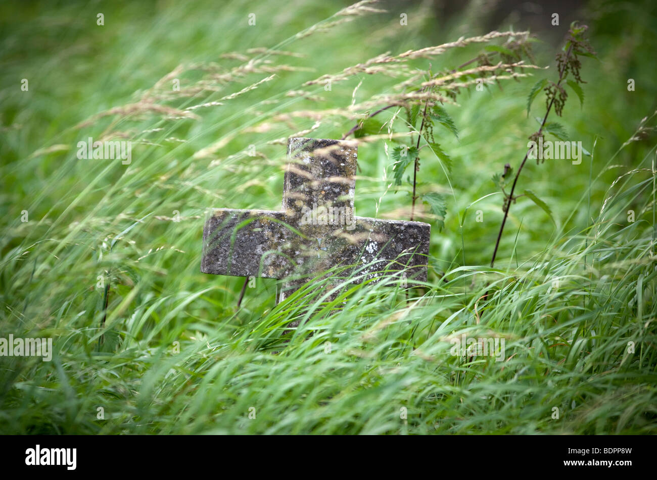 Stone age grave hi-res stock photography and images - Alamy