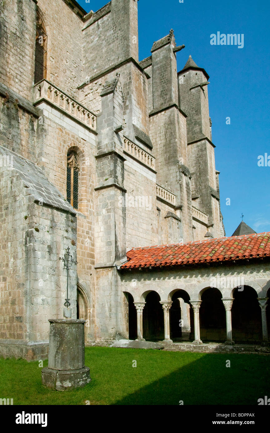 CLOISTER OF SAINTE MARIE CATHEDRAL IN SAINT BERTRAND DE COMMINGES ...
