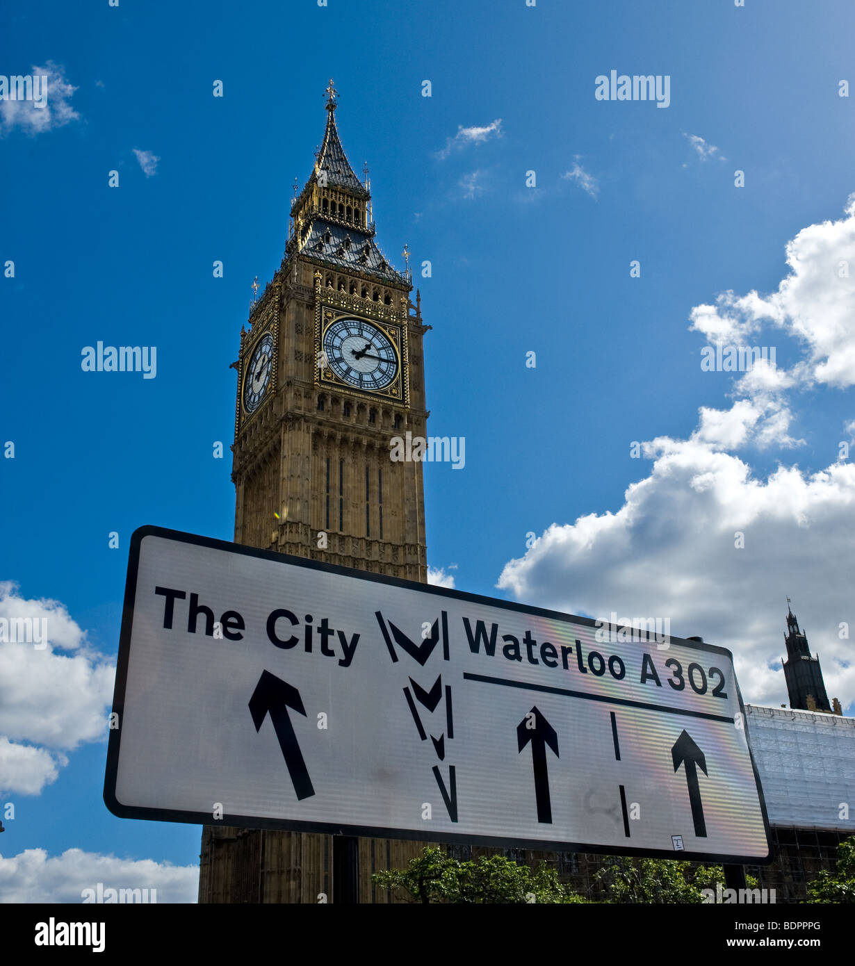 A traffic sign with Big Ben in the background. Photo by Gordon Scammell ...