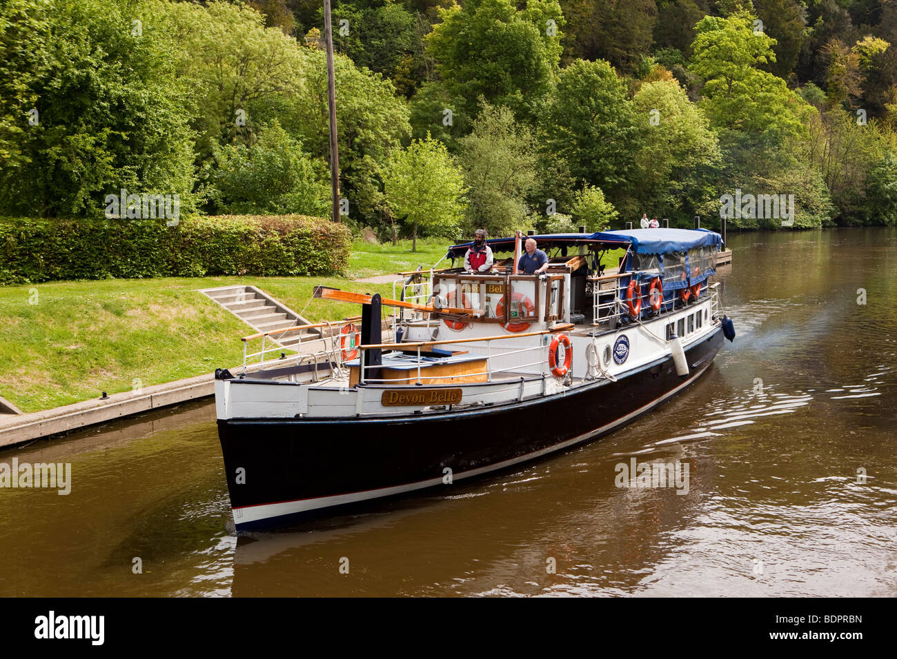 England, Berkshire, Cookham Locks MV Devon Belle, former Dunkirk little ...