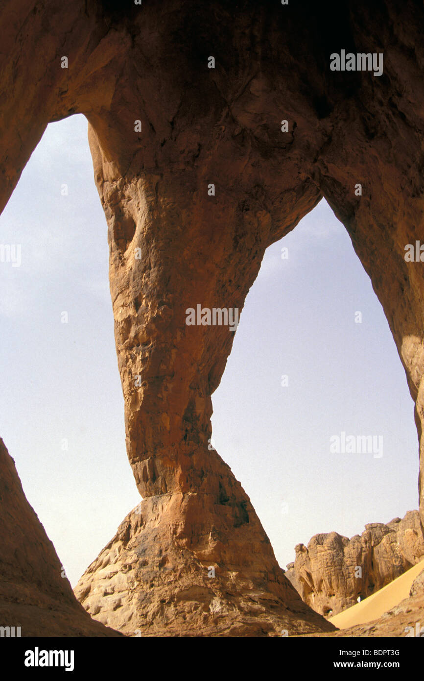 Mauritania rock in desert hi-res stock photography and images - Alamy