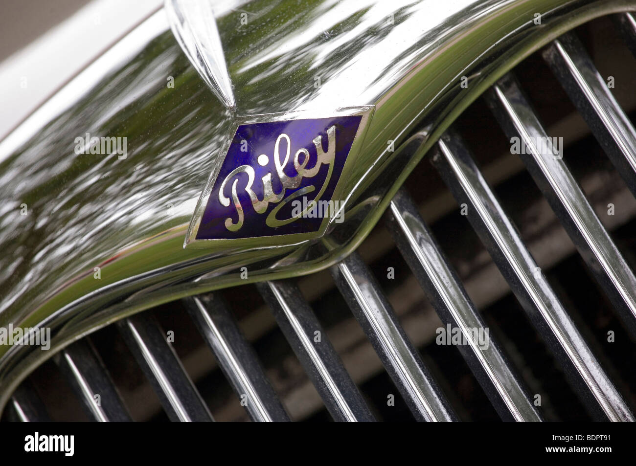 Riley car badge hi-res stock photography and images - Alamy