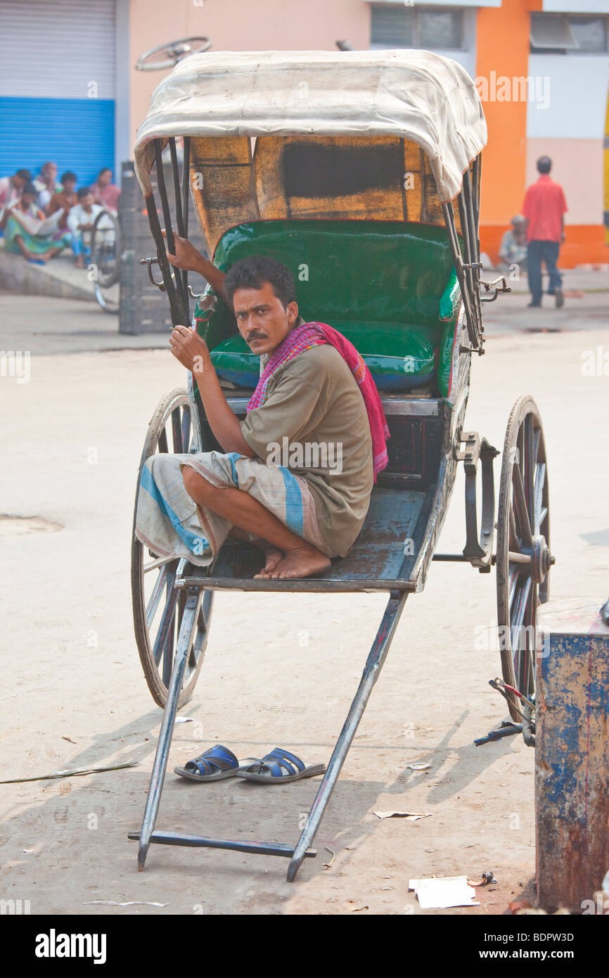 Rickshaw in Calcutta India Stock Photo - Alamy