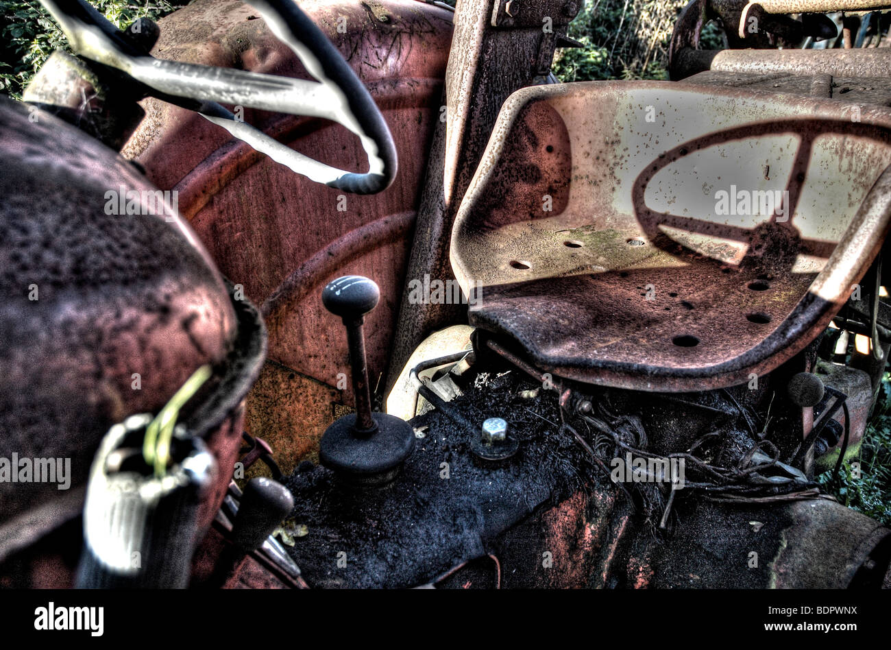 Redundant farm machinery hi-res stock photography and images - Alamy