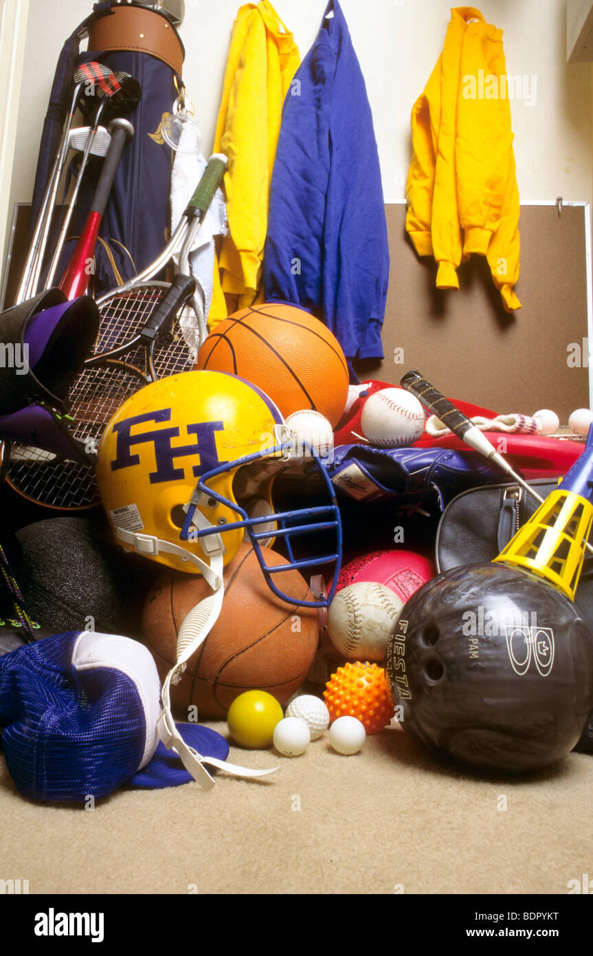 Sports equipment and variety hi-res stock photography and images - Alamy