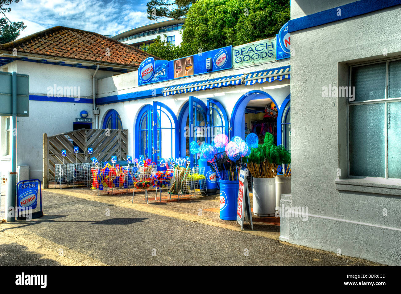 A beach front shop Stock Photo - Alamy
