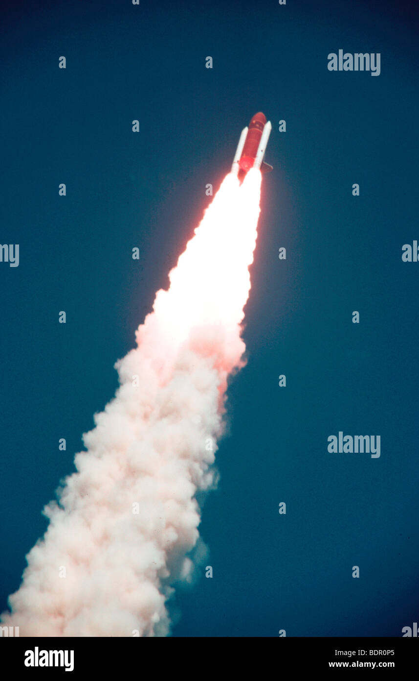 First Space Shuttle launch, 1981 Stock Photo - Alamy