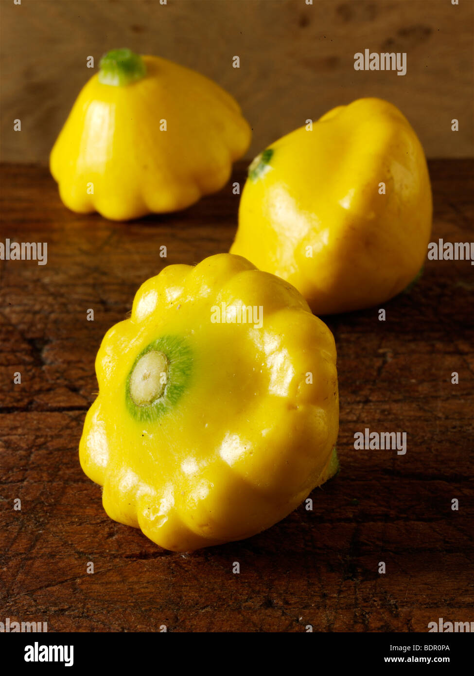 Yellow pattypan squash vegetable hi-res stock photography and images ...