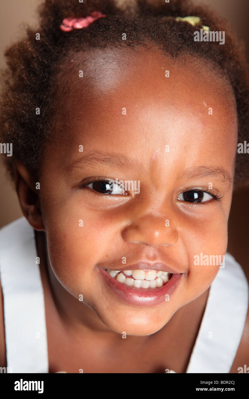 African American girl smiling Stock Photo - Alamy