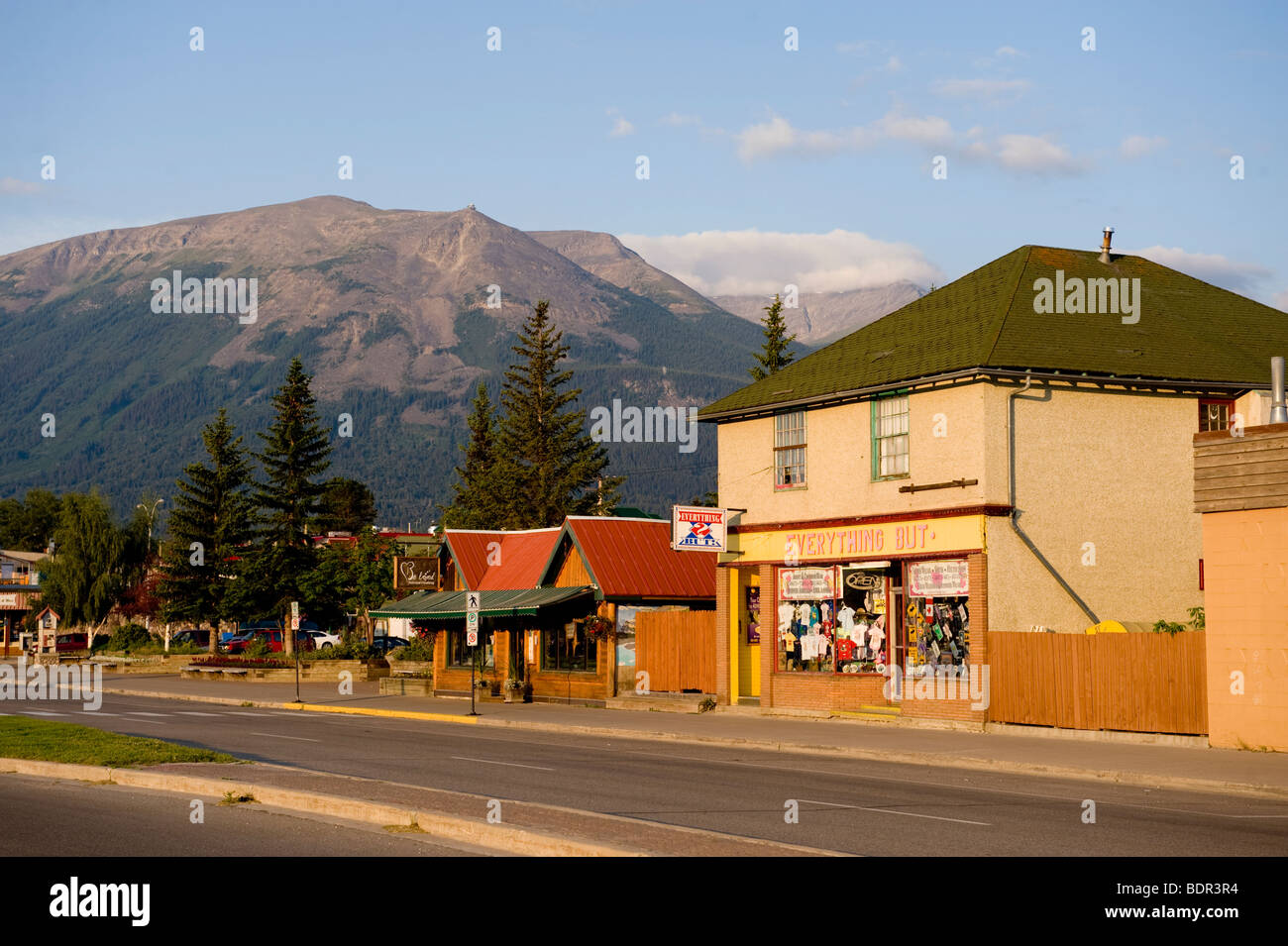 Jasper alberta town hi-res stock photography and images - Alamy
