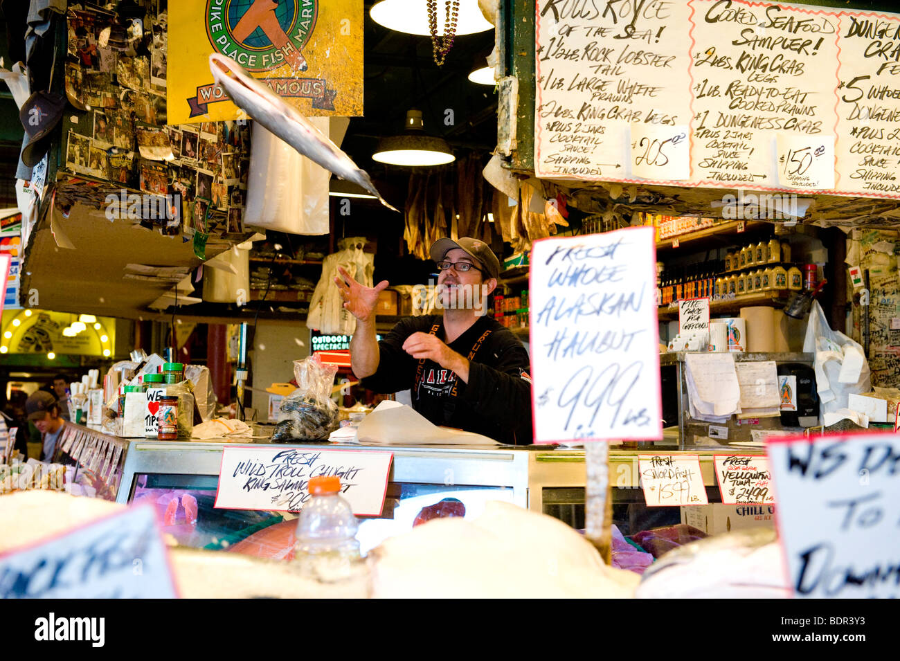 Pike place fish market throwing hi-res stock photography and images - Alamy