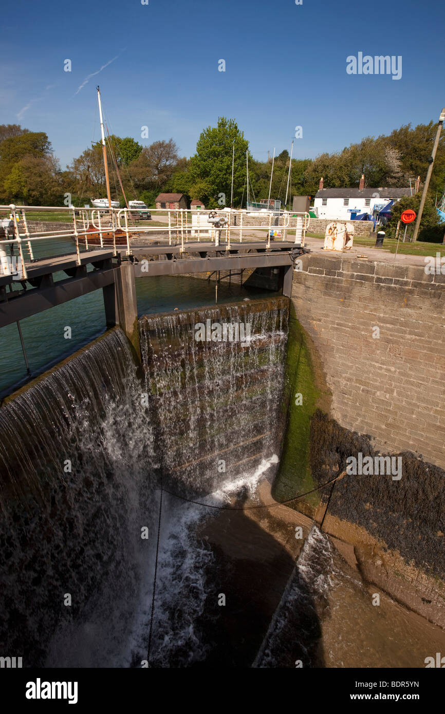 Tidal gates hi-res stock photography and images - Alamy
