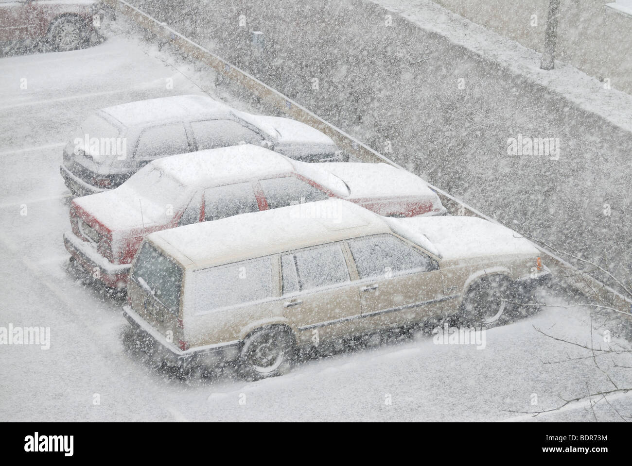 Cars in the snow Sweden Stock Photo - Alamy