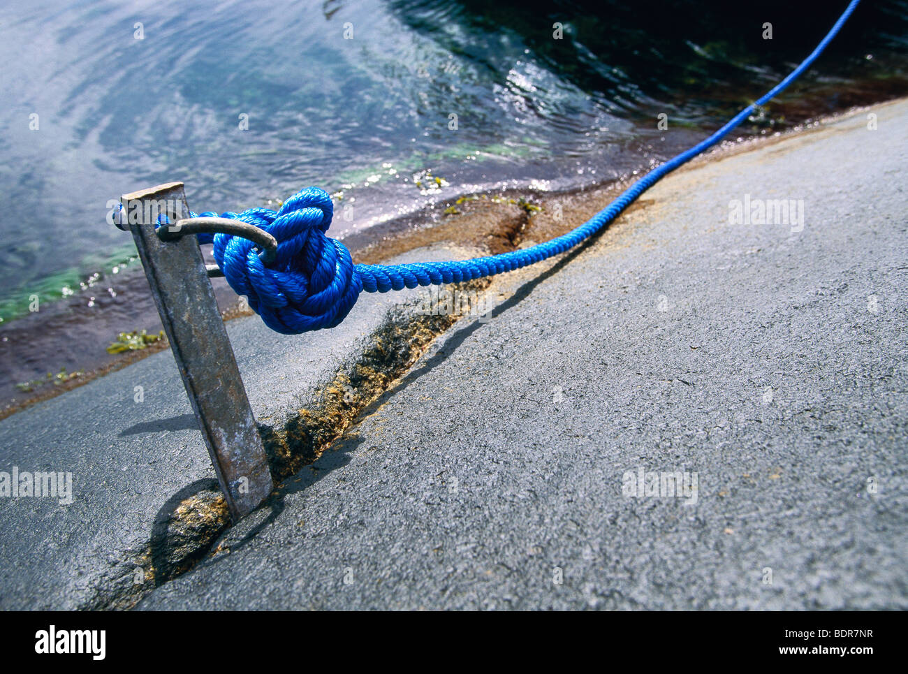 Rope end knots hi-res stock photography and images - Alamy