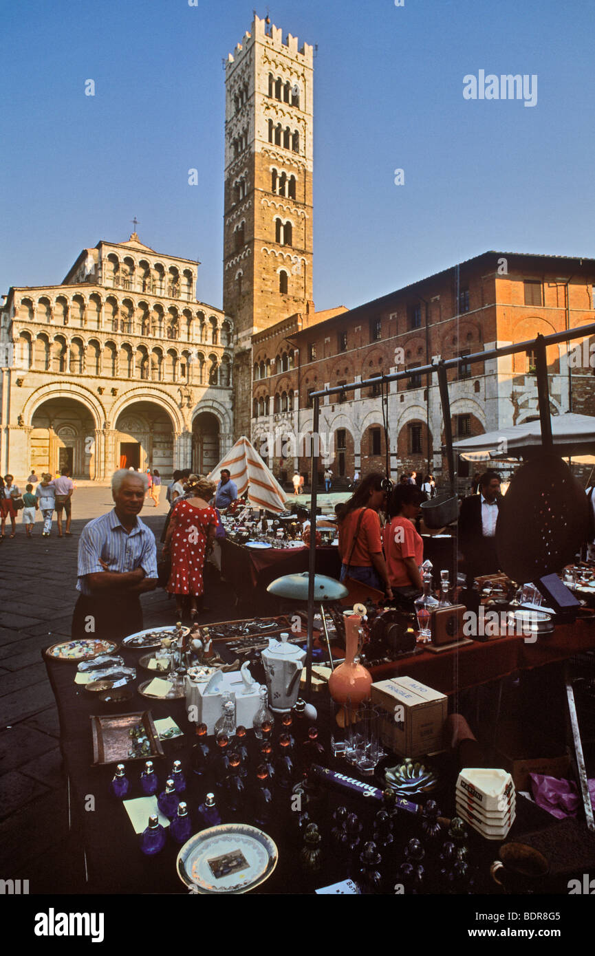 Antique market outside San Martino Cathedral, Lucca, Tuscany, Italy ...