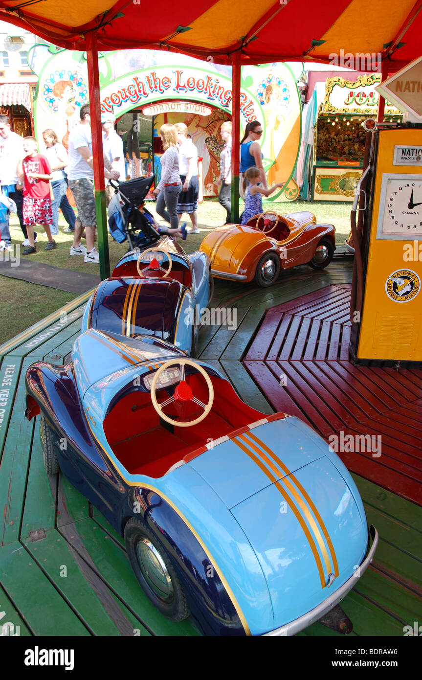 Fairground attraction rolling fast hi-res stock photography and images ...