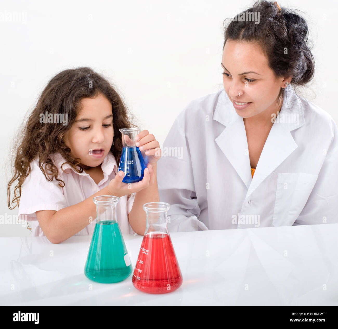 Helping science educator hi-res stock photography and images - Alamy