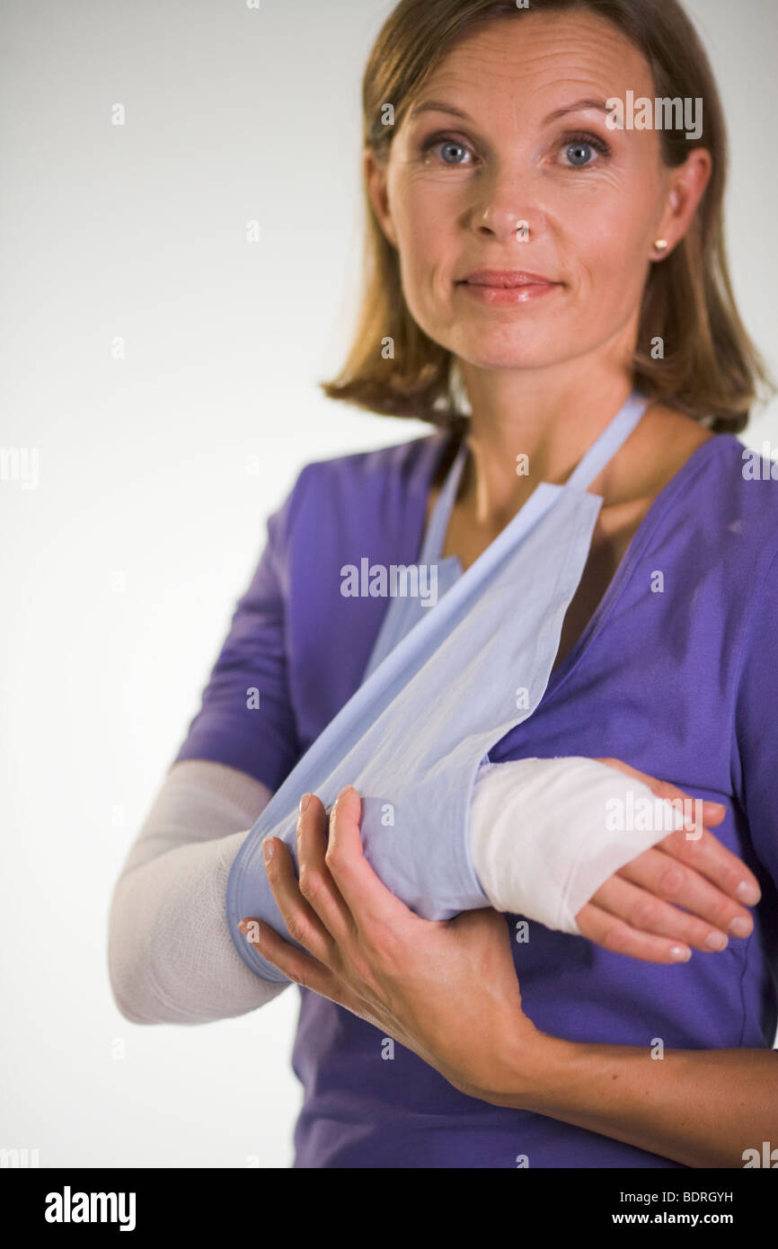 An injured woman Stock Photo - Alamy