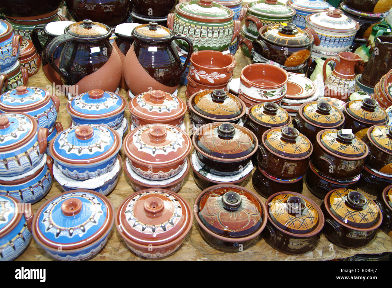 Primitive pottery hi-res stock photography and images - Alamy