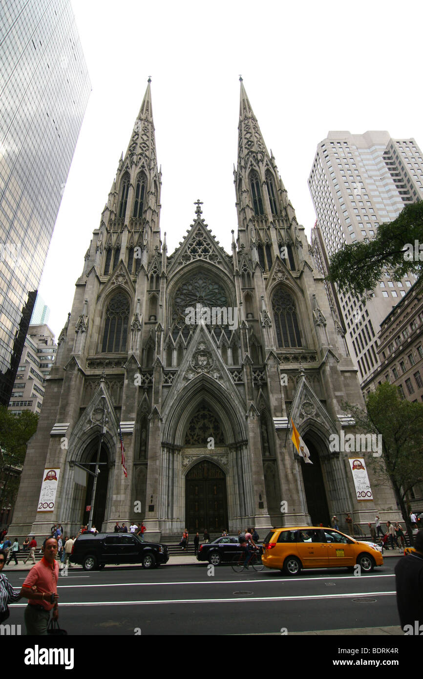 St. Patrick's Cathedral in Manhattan, New York City Stock Photo - Alamy