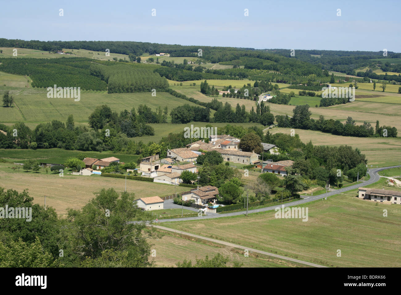 Duras castle france hi-res stock photography and images - Alamy