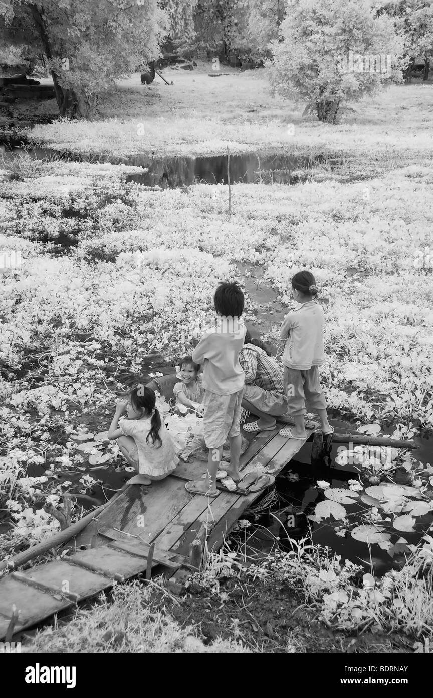 Woven boat hi-res stock photography and images - Alamy